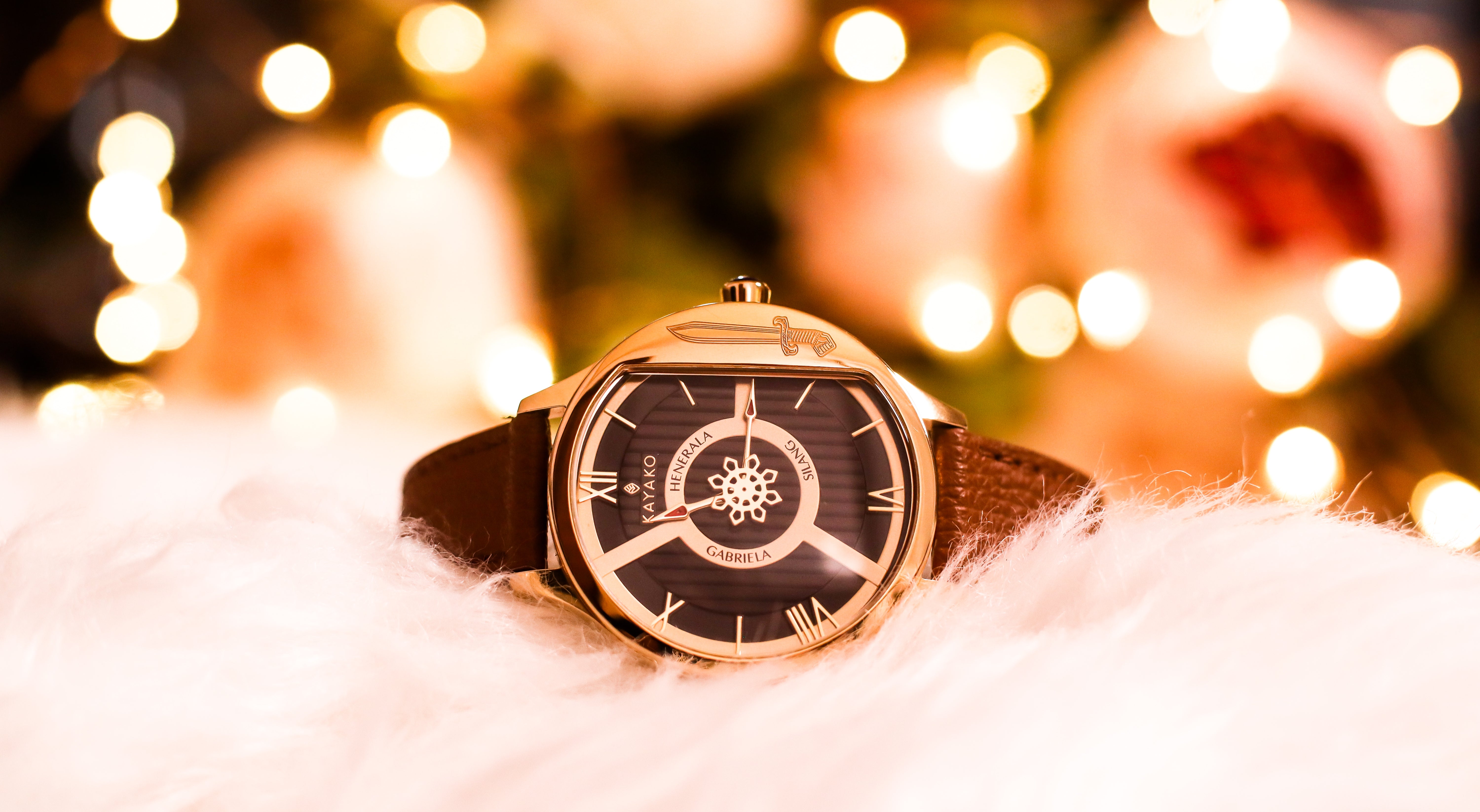 Gift Guide for the Christmas Season – KAYAKO Watches
